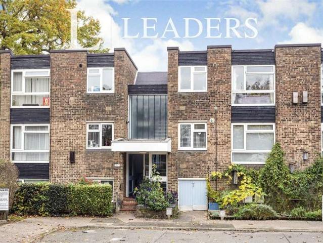 1 Bedroom Studio Flat