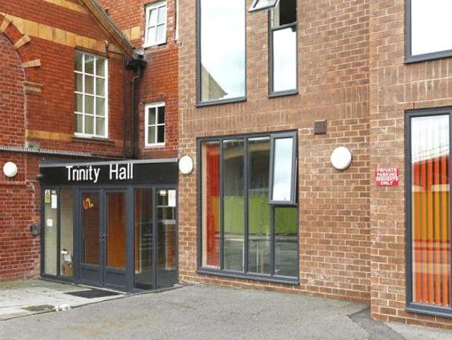 1 Bedroom Studio Flat