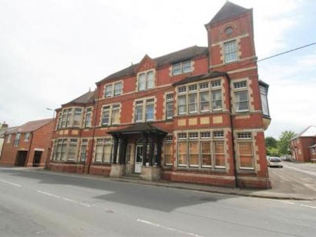 1 bedroom Studio flat To Let