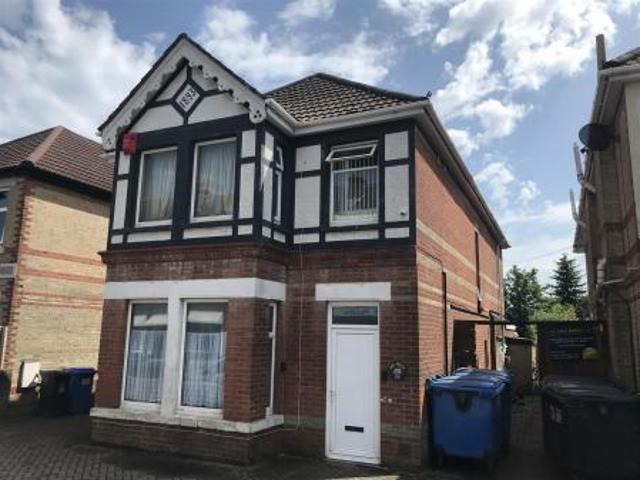1 bedroom Studio flat To Let