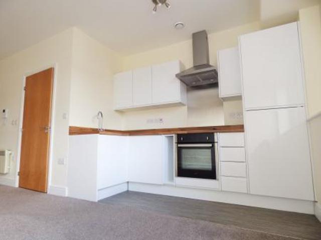 1 bedroom Studio flat To Let