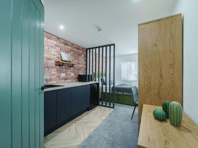 1 bedroom Studio flat to rent