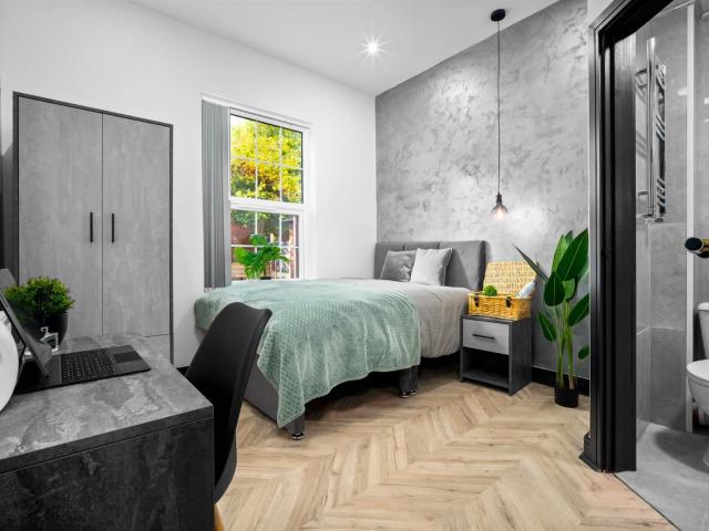 1 bedroom Studio flat to rent