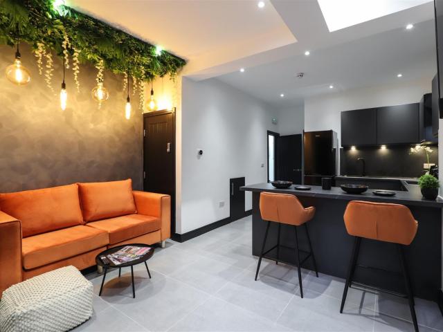 1 bedroom Studio flat to rent