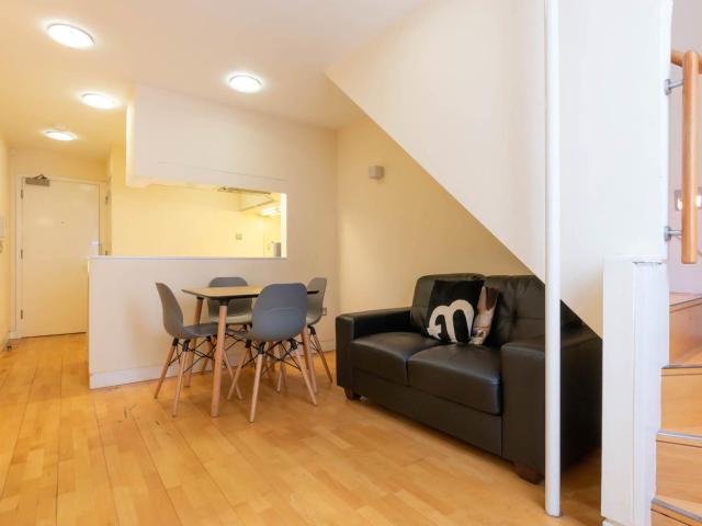1 bedroom studio for rent in Cathedral Apartments, Barwick Street, B3 2NT