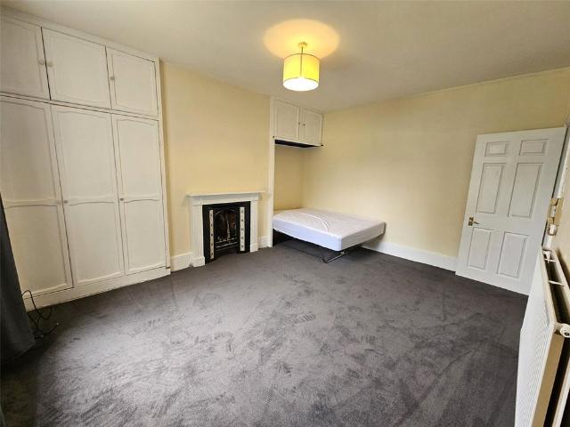 1 bedroom studio to rent