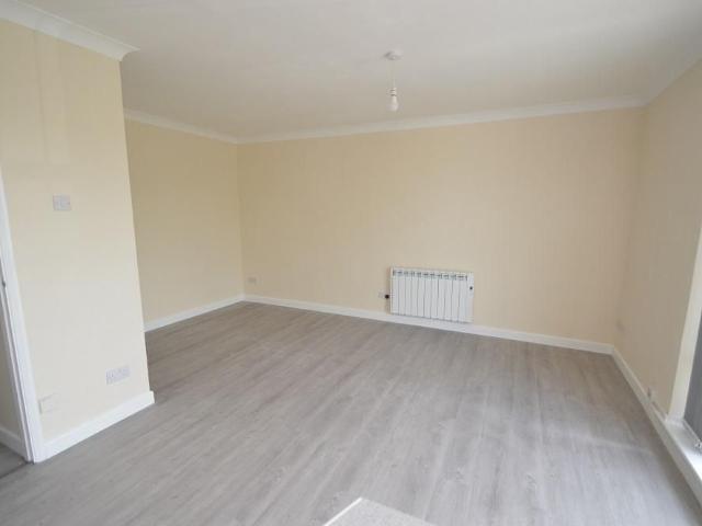 1 Bedroom Studio To Rent