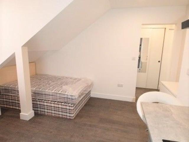 1 bedroom studio to rent
