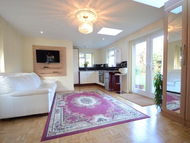 1 bedroom studio to rent