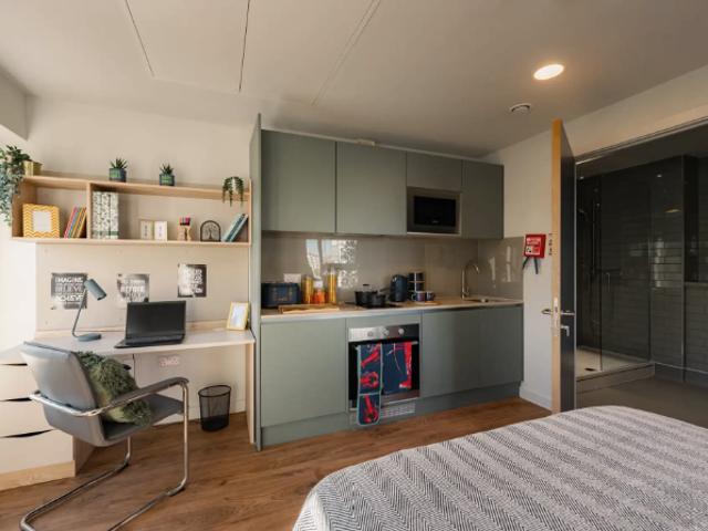 1 bedroom studio to rent