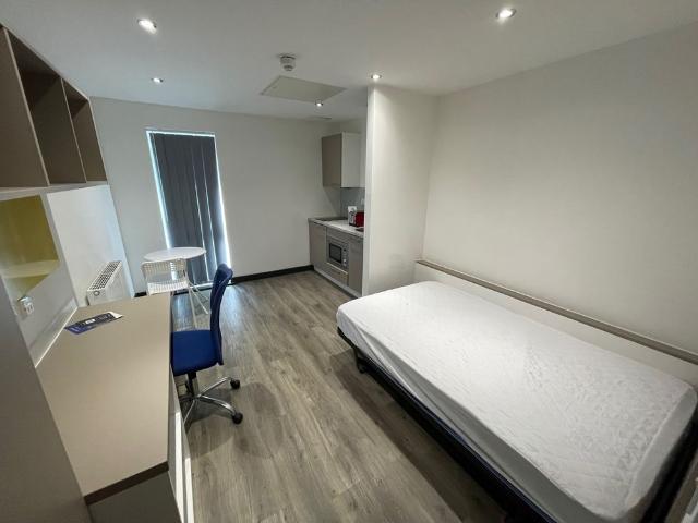 1 bedroom studio to rent Dumfries Street, Luton, Bedfordshire, LU1