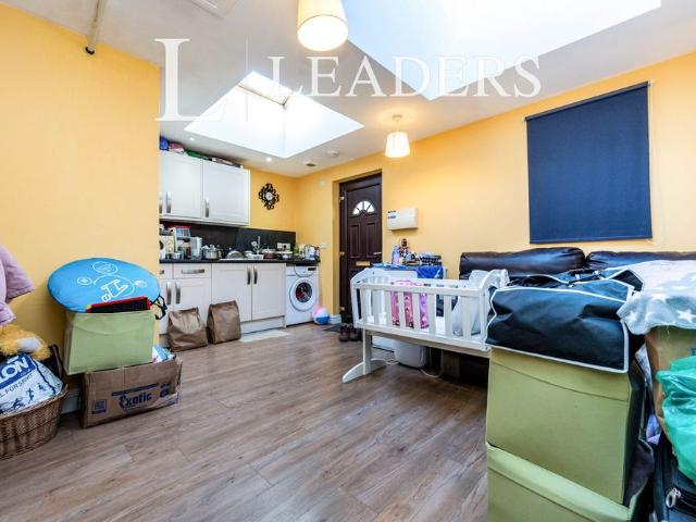 1 bedroom studio to rent Hetton Close, Heelands, Milton Keynes, Buckinghamshire, MK13
