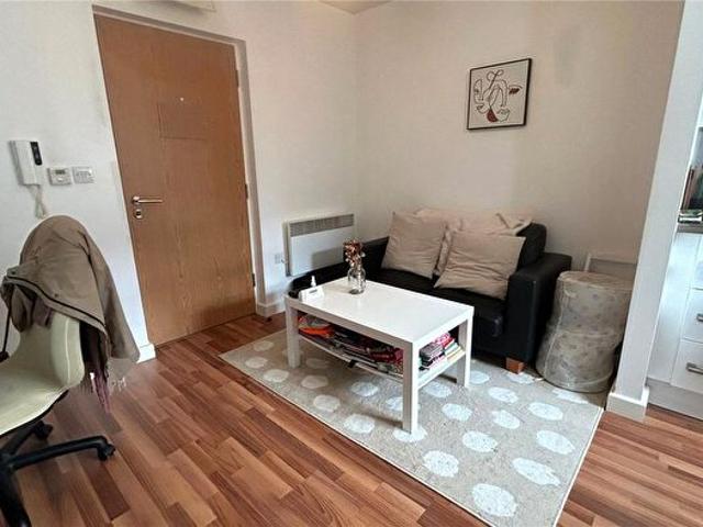1 Bedroom Studio To Rent In Erskine Street, City Centre, Leicester, LE1