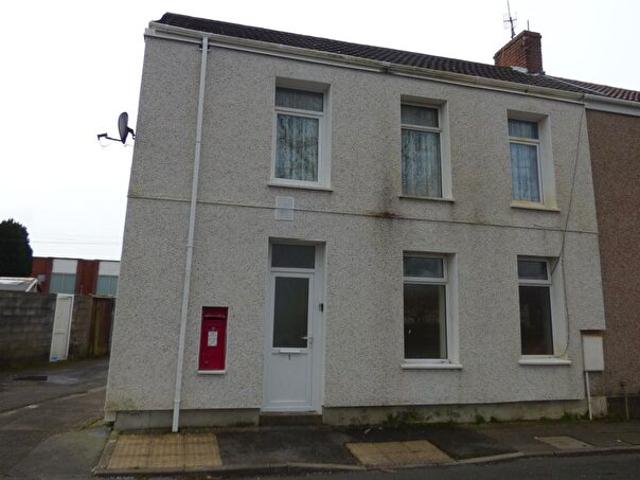 1 Bedroom Studio To Rent In Havelock Street, Llanelli, SA15