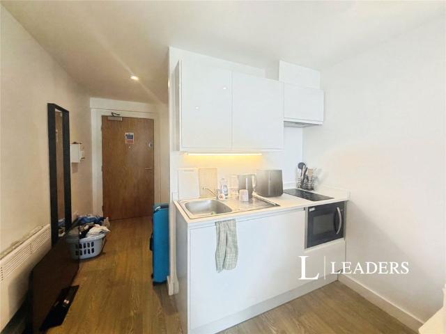 1 bedroom studio to rent London Road, Newcastle, Staffordshire, ST5