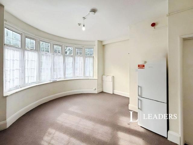 1 bedroom studio to rent Midanbury Lane, Southampton, Hampshire, SO18