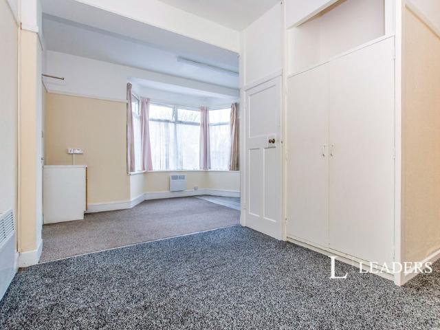 1 bedroom studio to rent South Parade, Skegness, Lincolnshire, PE25