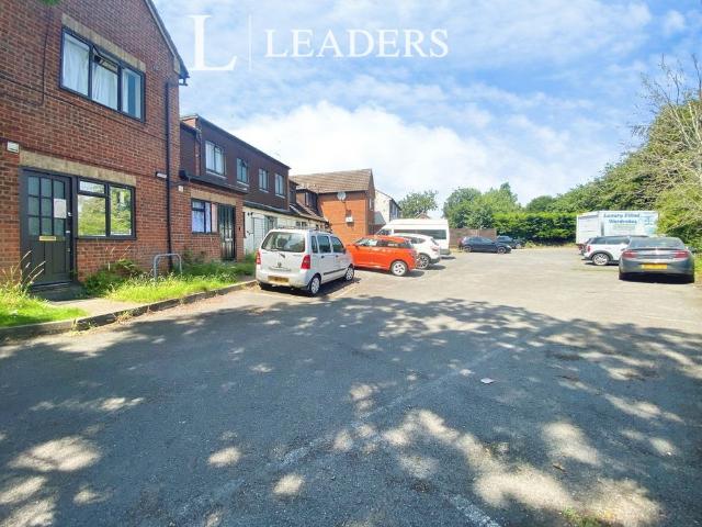 1 bedroom studio to rent Radlett Road, Frogmore, St. Albans, Hertfordshire, AL2