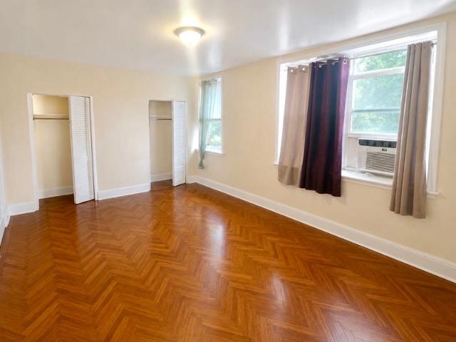 1 bedroom starts from 8/1 in Bensonhurst BK