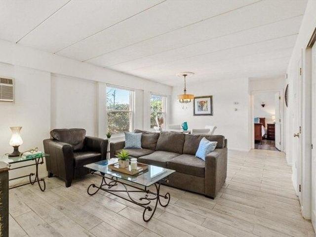 1 bedroom, Stoneham MA 02180 103433117