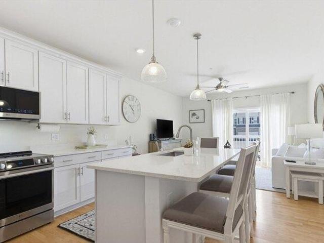 1 bedroom, Sudbury MA 01776 104848693
