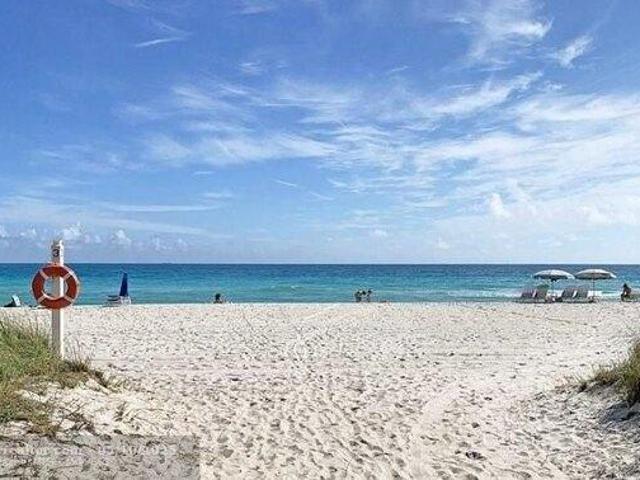 1 bedroom, Surfside FL 33154 90589582