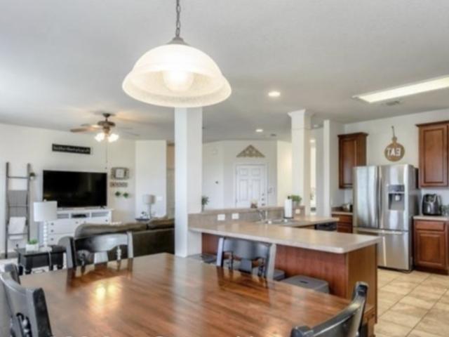1 bedroom, Palmdale CA 93550 57097081