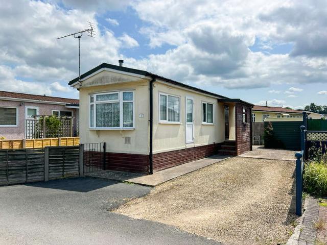1 Bedroom Park Home Mobile Home
