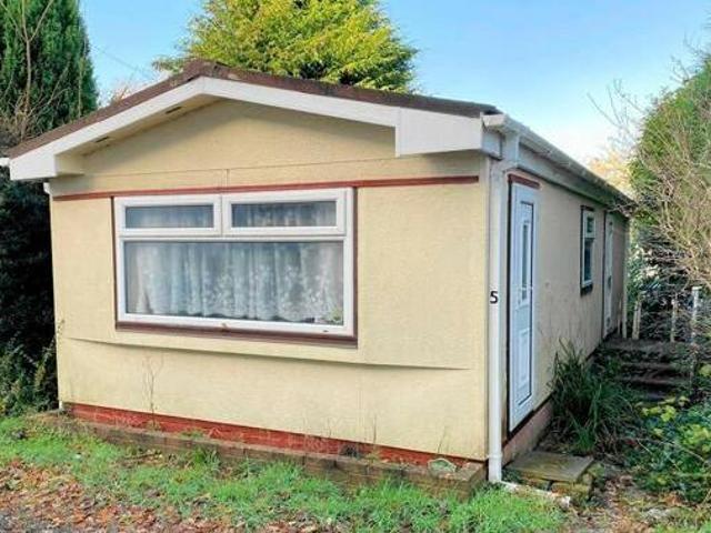 1 Bedroom Park Home For Sale In Bournemouth, Dorset