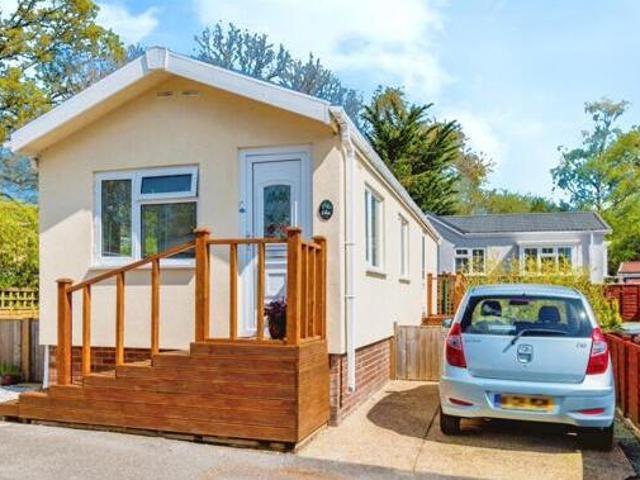 1 Bedroom Park Home For Sale In Colden Common