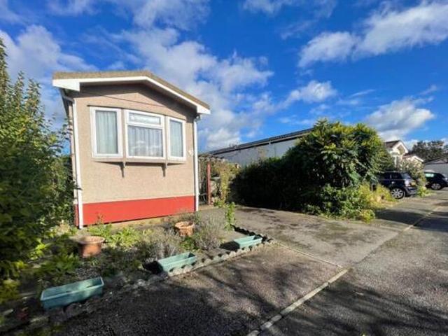 1 Bedroom Park Home For Sale In Hitchin, Hertfordshire