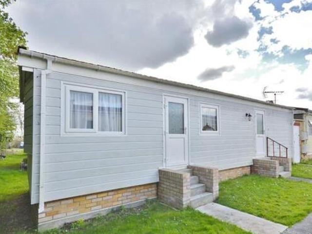 1 Bedroom Park Home For Sale In St. Osyth Road