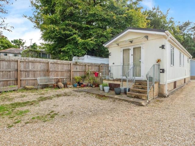 1 bedroom park home for sale