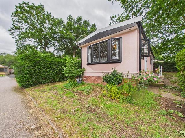 1 bedroom park home for sale