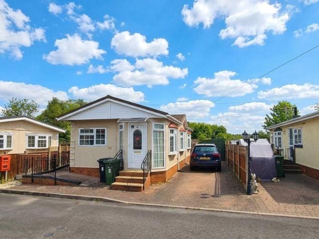 1 bedroom park home for sale