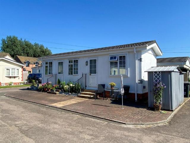 1 bedroom park home for sale