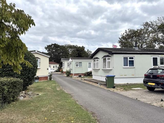 1 bedroom park home for sale