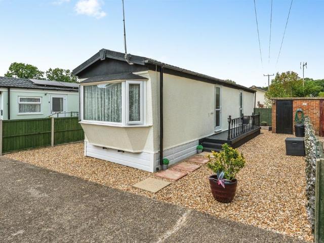1 bedroom park home for sale