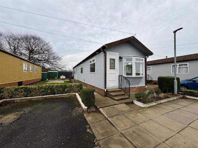 1 bedroom park home for sale