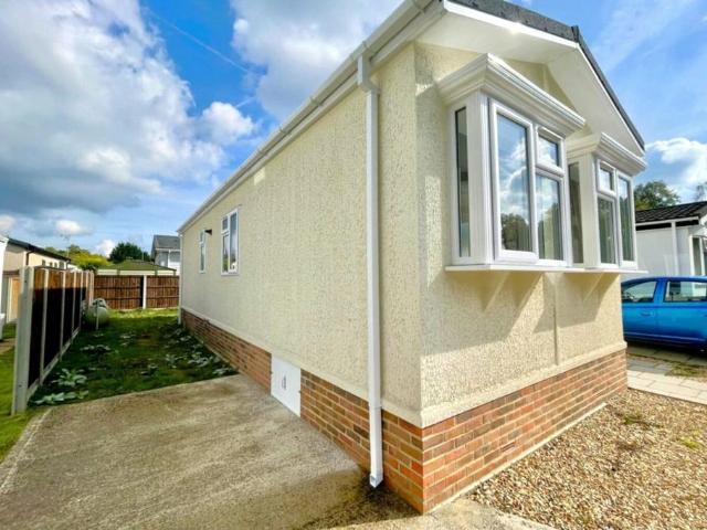 1 bedroom park home for sale