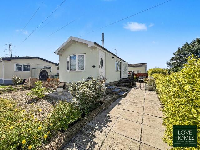 1 bedroom park home for sale