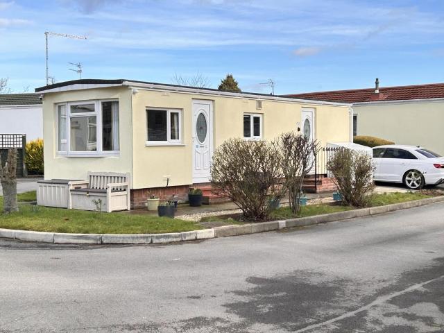 1 bedroom park home for sale