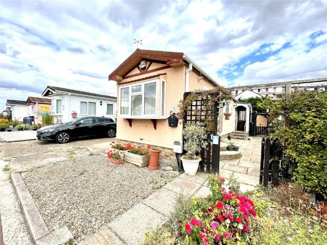 1 bedroom park home for sale