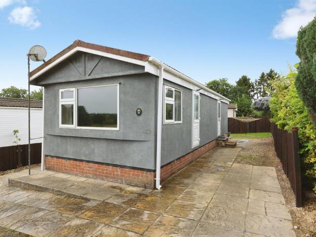 1 bedroom park home for sale