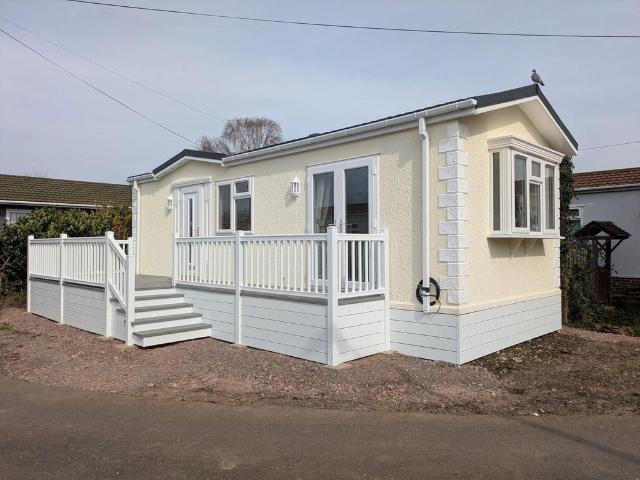 1 bedroom park home for sale