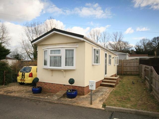 1 bedroom park home for sale