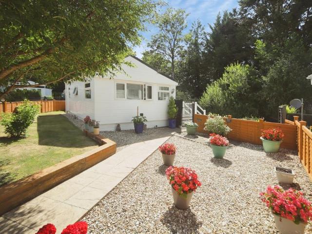 1 bedroom park home for sale