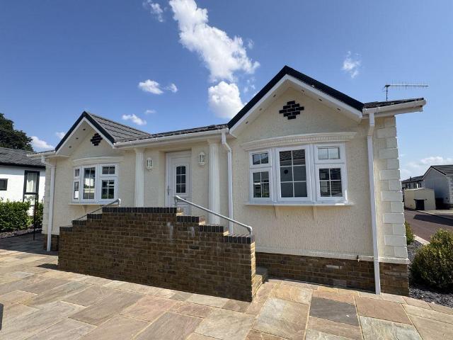 1 bedroom park home for sale