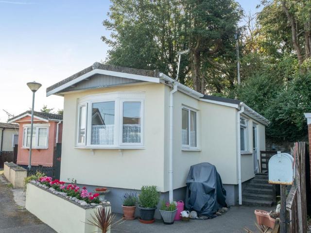 1 bedroom park home for sale