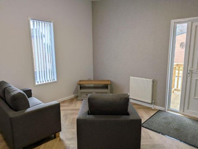 1 bedroom park home to rent